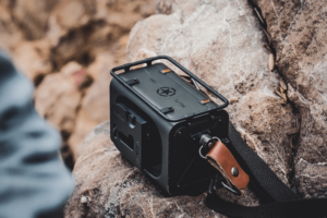 Loa MUZEN Wild Jeep Portable Metal Retro Bluetooth Speaker Outdoor FM ...