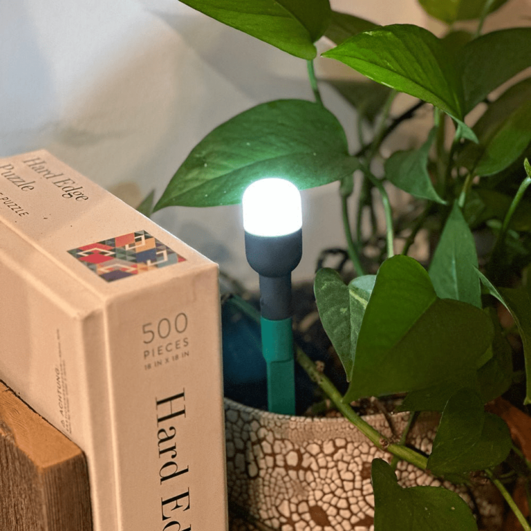 Cọc Lều Phát Sáng Mpowerd Luci Site Lights | Motocamp.vn